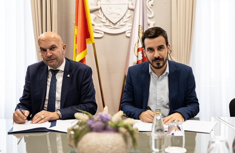 POTPISAN PROTOKOL O SARADNJI SA ASOCIJACIJOM MENADŽERA CRNE GORE – ZA BOLJI POSLOVNI AMBIJENT U ...